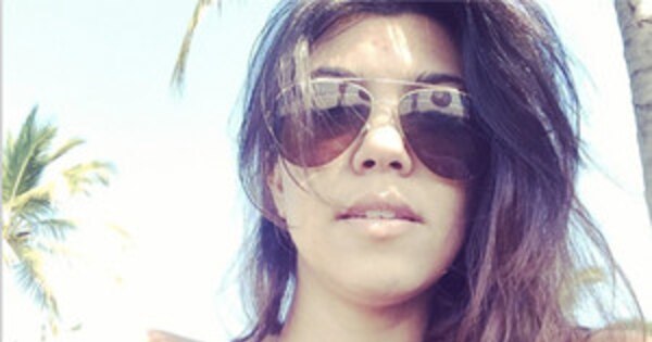 Kourtney Kardashian Flaunts Major Cleavage In Bikini Clad Selfie—check